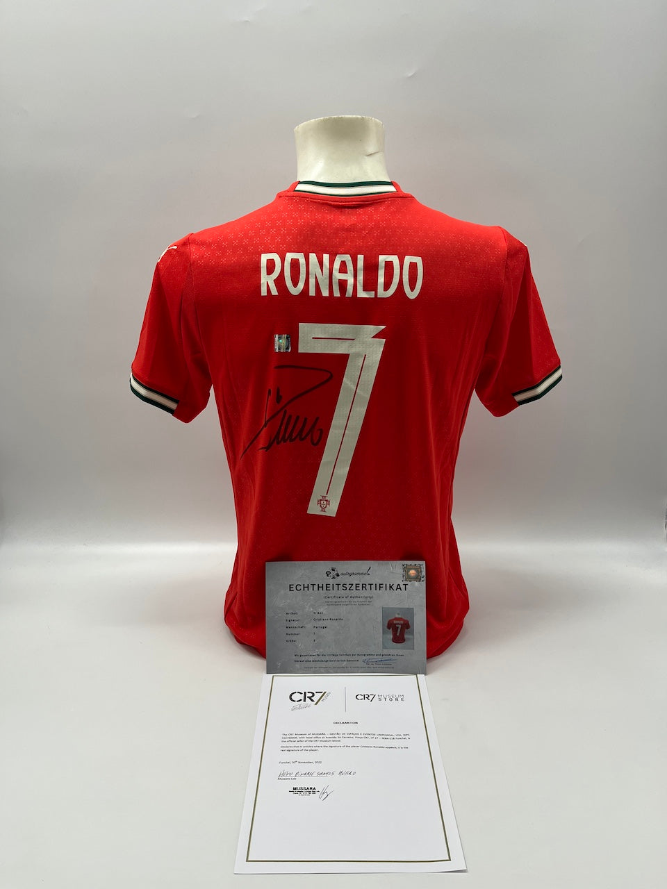 Portugal jersey Cristiano Ronaldo signed autograph COA football S ...